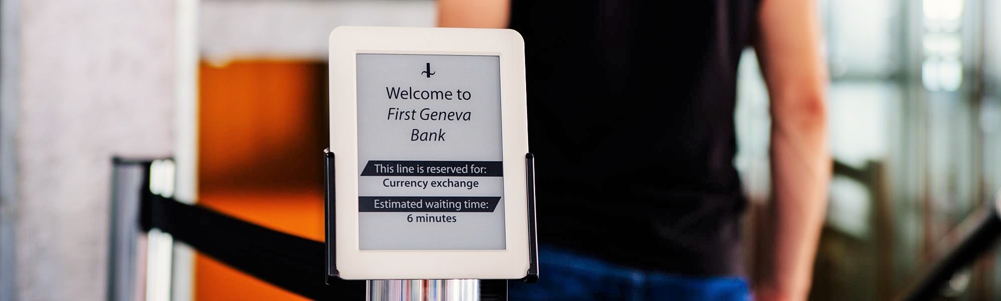 Tenfold improvement of electronic paper signage - Visionect