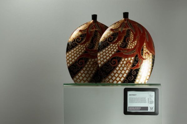 Introducing the smart e-paper museum label for the 21st century - Visionect