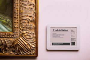 Introducing the smart e-paper museum label for the 21st century - Visionect